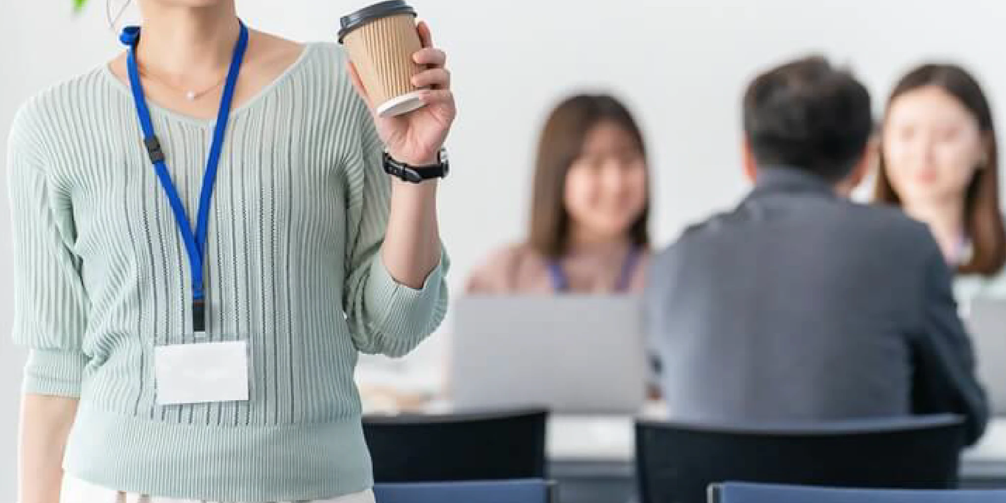 オフィスコミュニケーションを活性化するには？レイアウトのコツや事例を紹介｜コラム｜TOPPAN expace