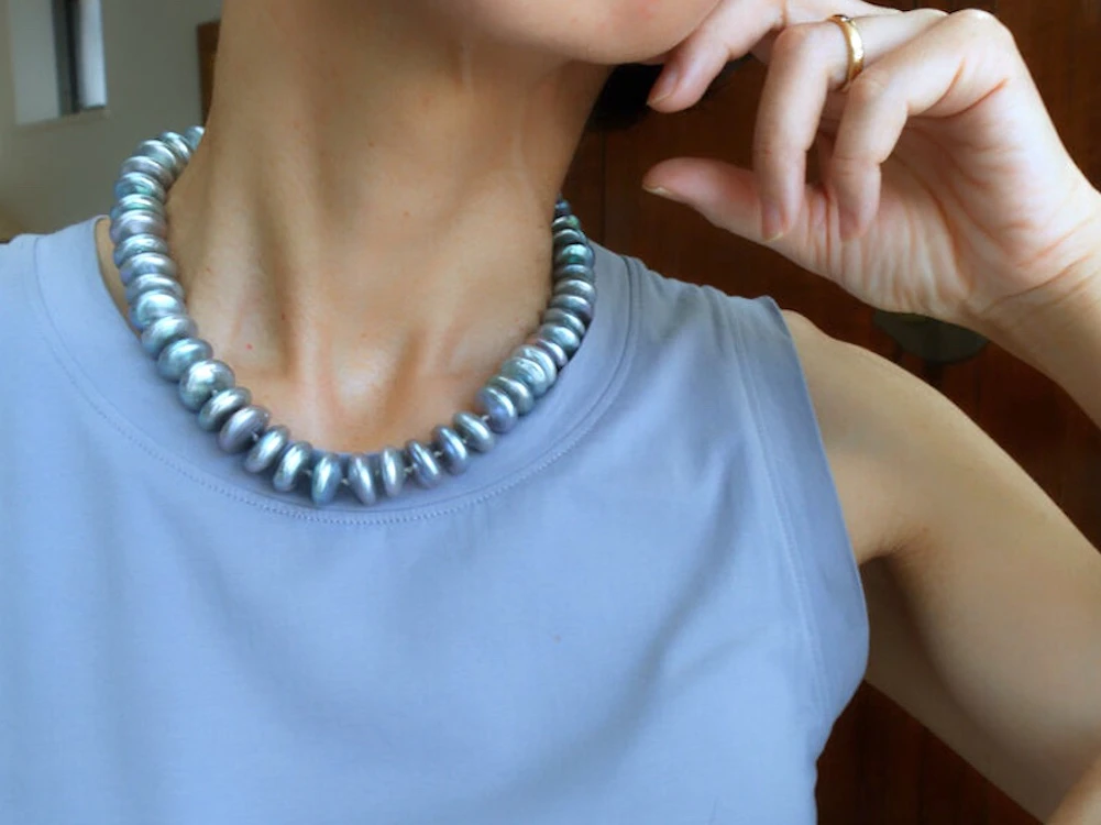 美しく澄んだ輝きを。夏のパールアクセサリー | iichi 日々の暮らしを心地よくするハンドメイドやアンティークのマーケットプレイス