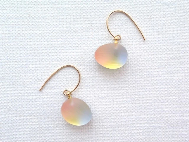 Rainbow color. | iichi 日々の暮らしを心地よくするハンドメイドやアンティークのマーケットプレイス