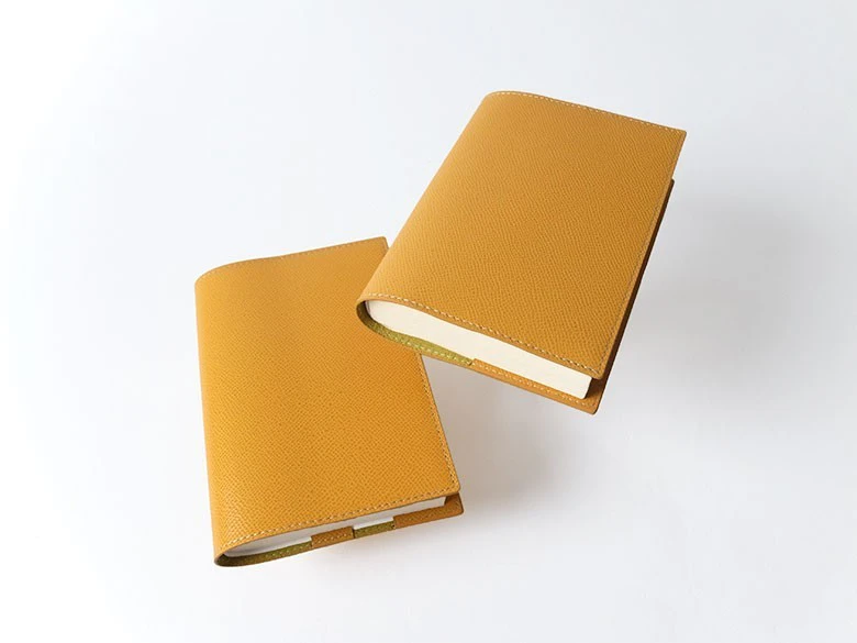 読書の時間 | iichi 日々の暮らしを心地よくするハンドメイドやアンティークのマーケットプレイス