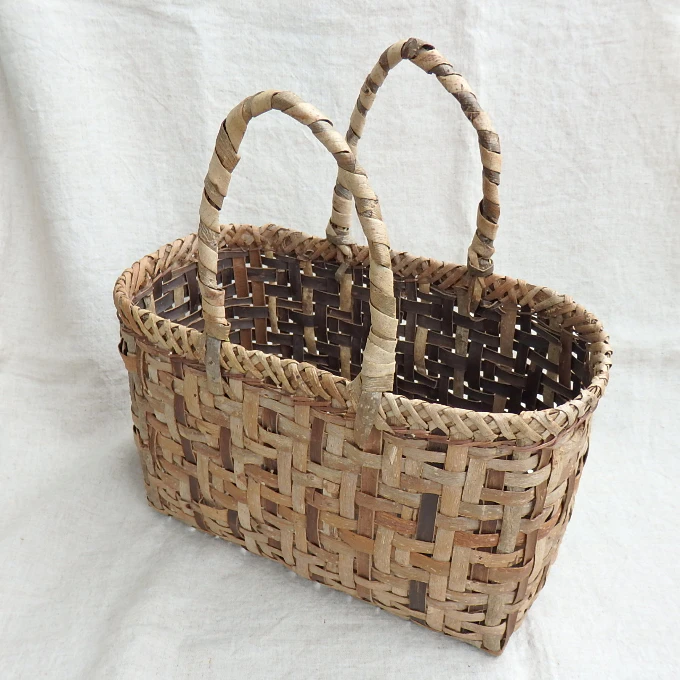 秋のピクニック | iichi 日々の暮らしを心地よくするハンドメイドやアンティークのマーケットプレイス