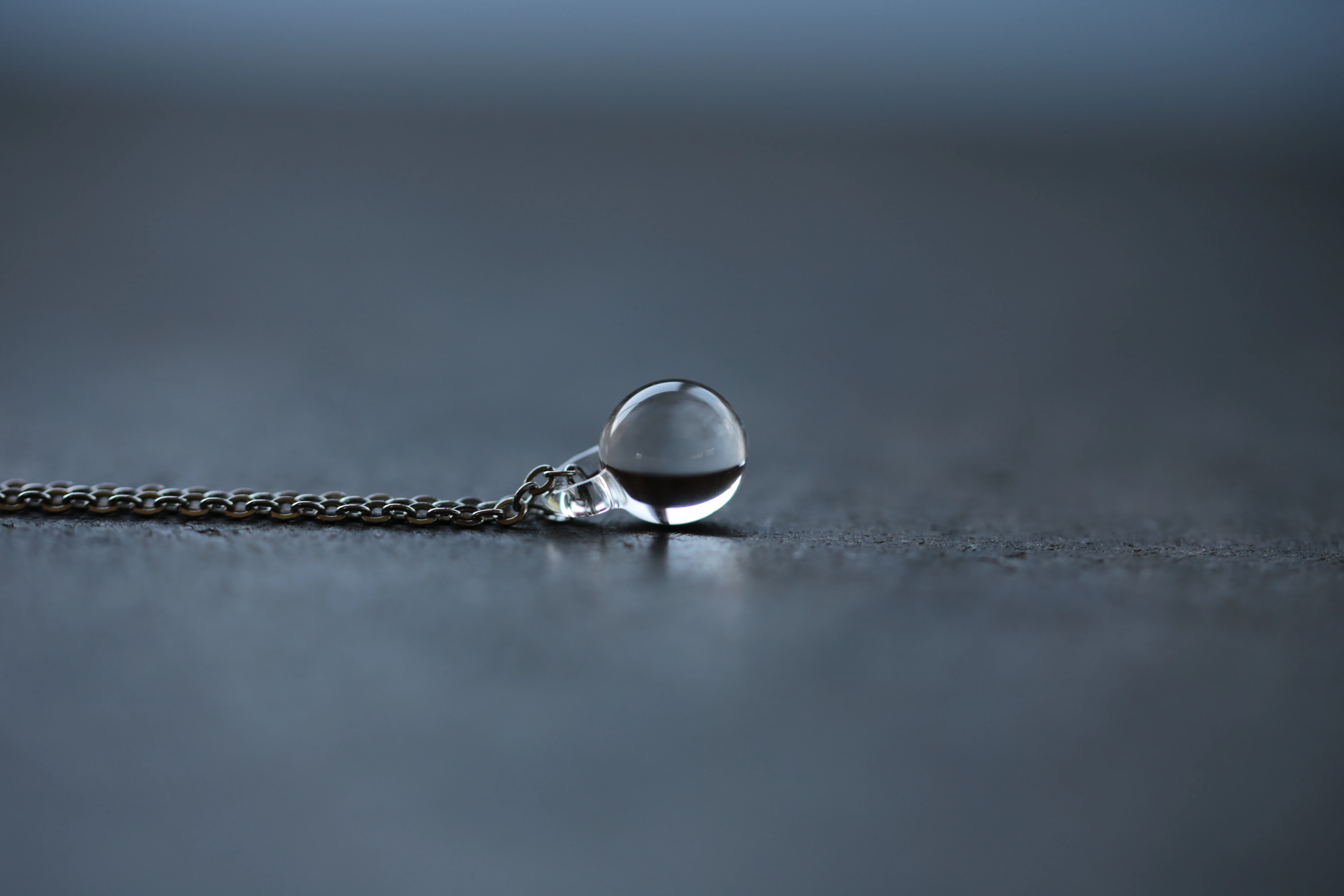 雨の日のジュエリー。 | iichi 日々の暮らしを心地よくするハンドメイドやアンティークのマーケットプレイス