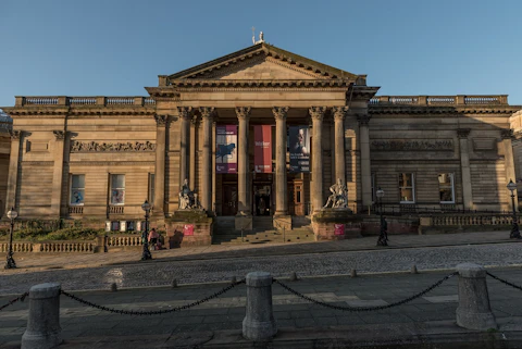 ウォーカー美術館 | 海外旅行・国内旅行のツアーやホテル予約はNEWT(ニュート)