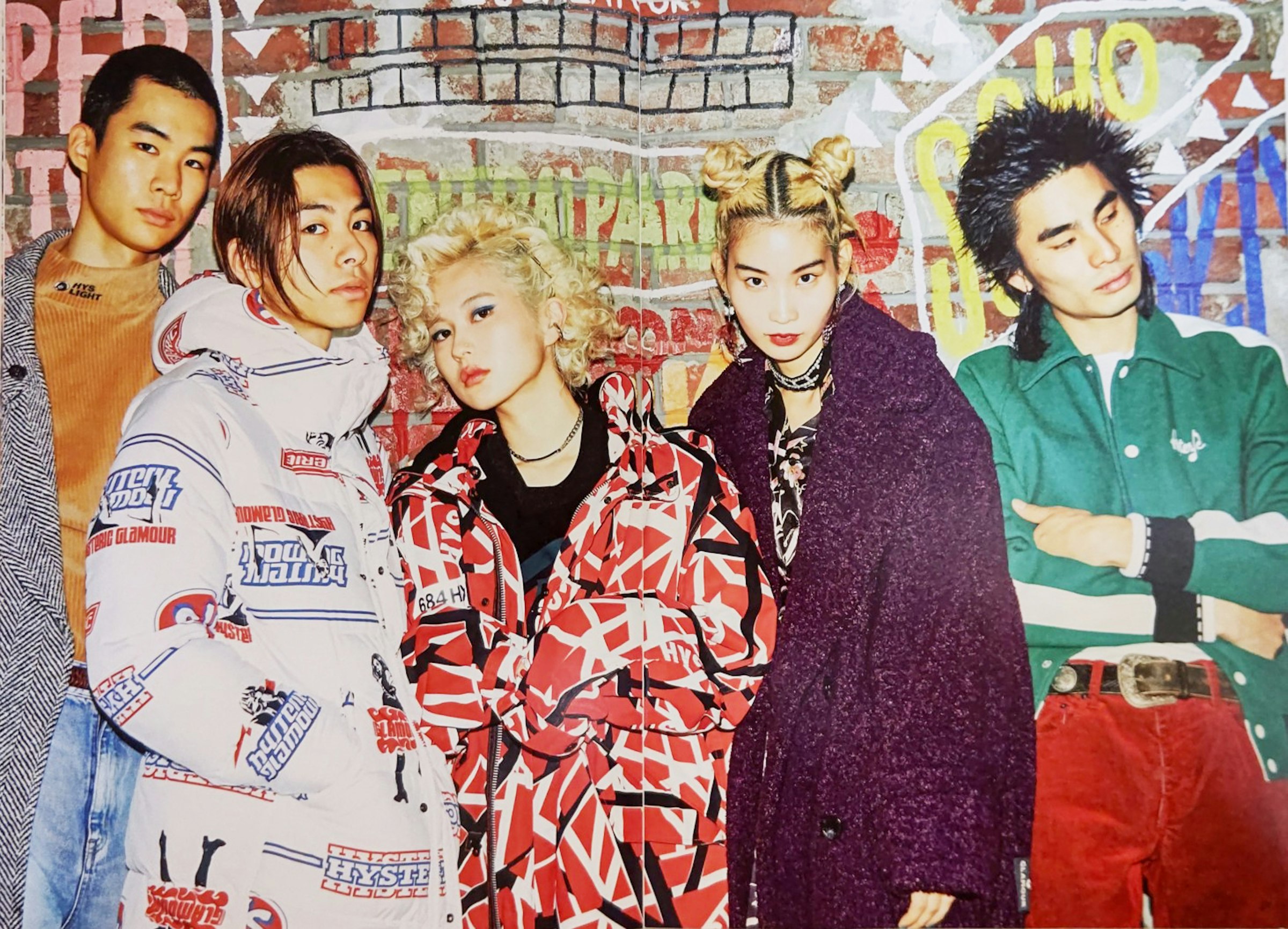 刺激的でビートを感じる服、HYSTERIC GLAMOURの歴史を紐解く | Fashion Tech News