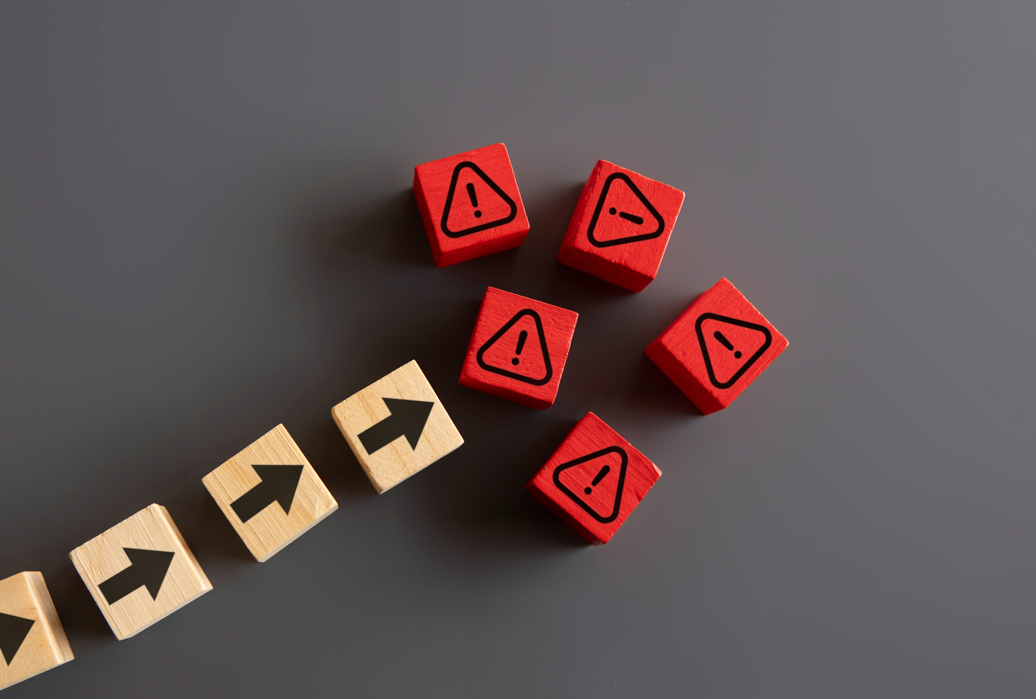 iDeCo改悪は本当？2026年からの法改正のポイントと改善点をわかりやすく解説｜マネイロメディア｜資産運用とお金の情報サイト