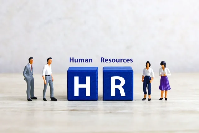 今更聞けないHRとは？業務内容や求められるスキル、HRテックの必要性などを解説 | TUNAG(ツナグ)