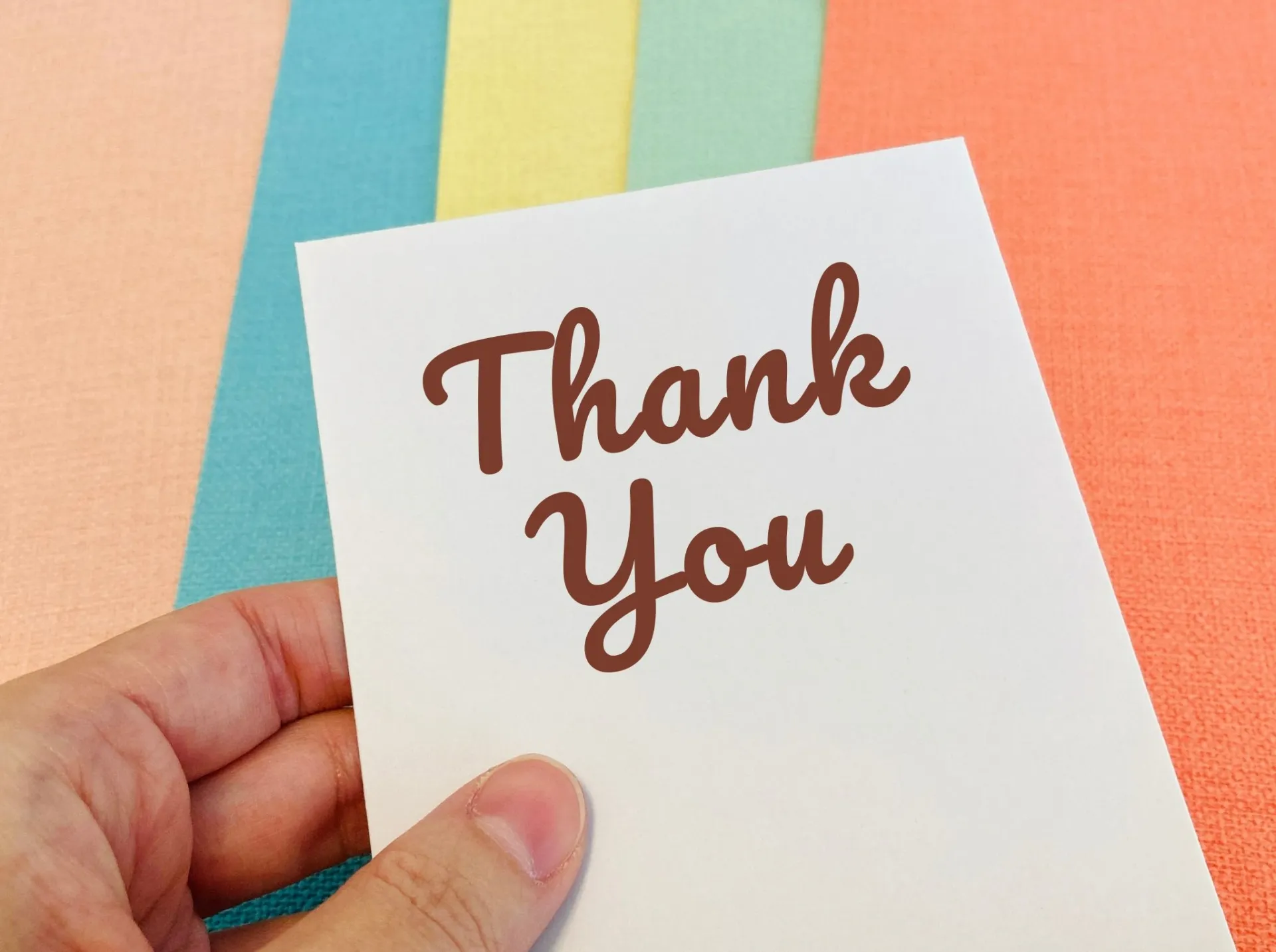 なぜサンクスカードがいらないと言われるのか？運用のポイントを解説 | TUNAG(ツナグ)