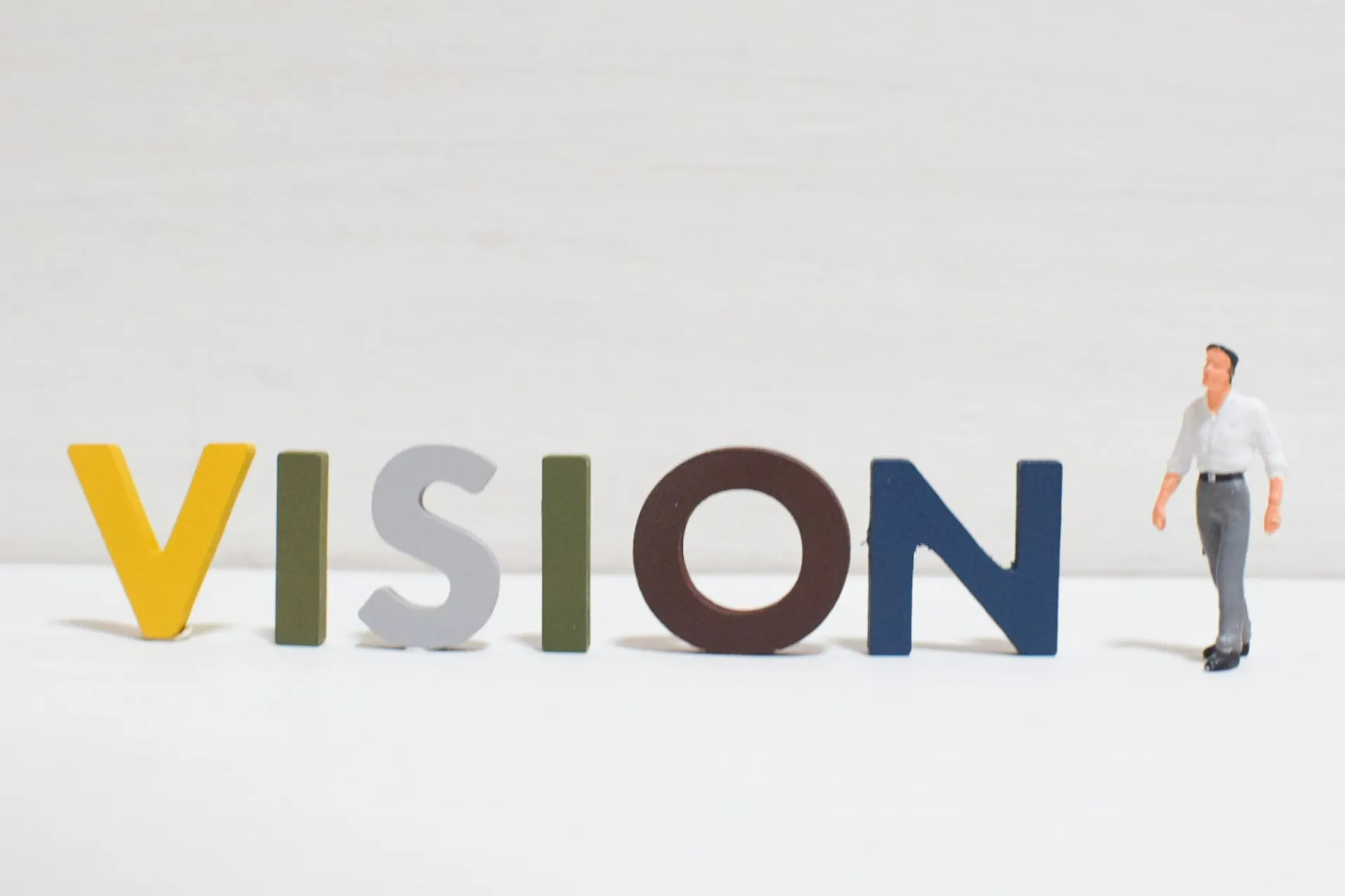 企業のビジョンとは？意味や役割・有名企業の事例・つくり方を徹底解説 | TUNAG(ツナグ)