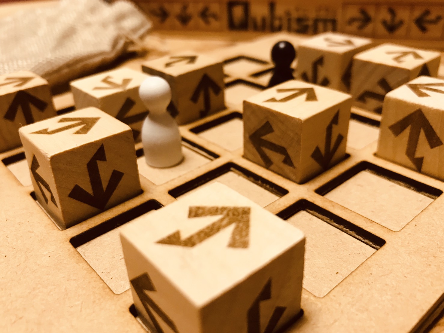 Qubism | デバッグモンキーズ公式サイト