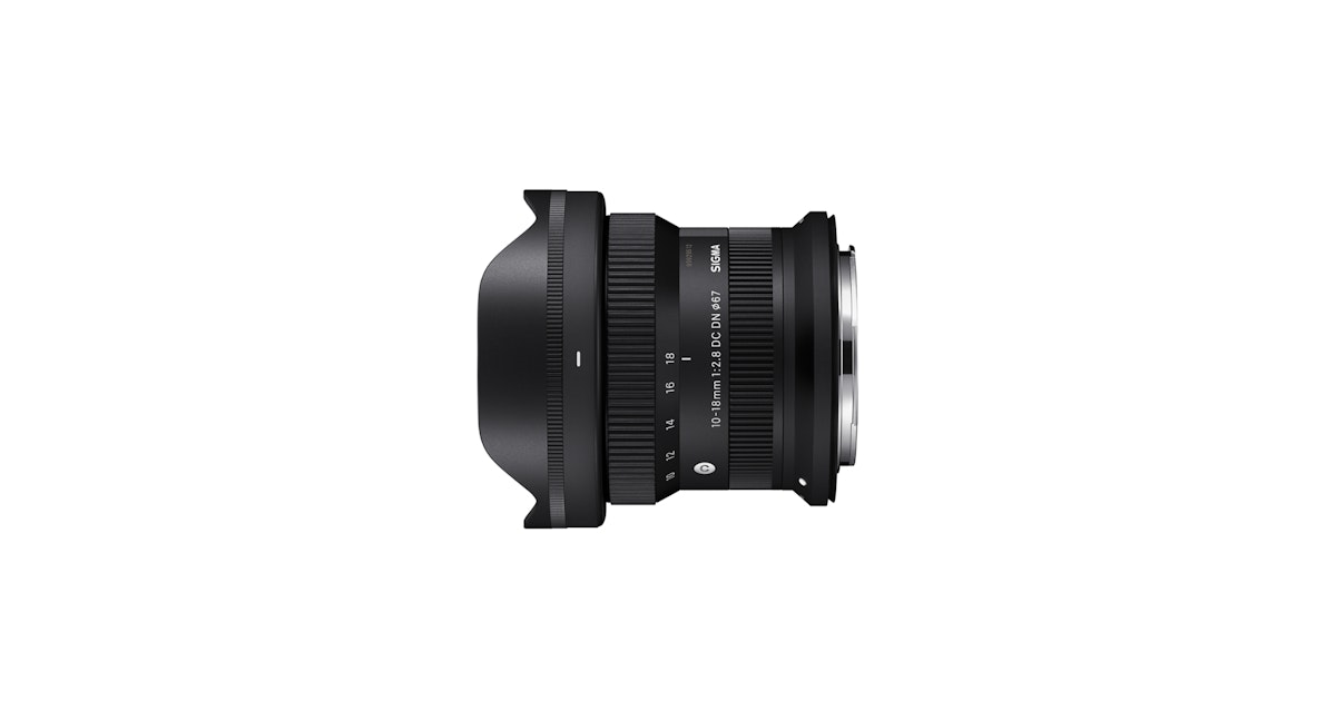 World's Smallest and Lightest Ultra-Wide Zoom for APS-C: 10-18mm F2.8 ...
