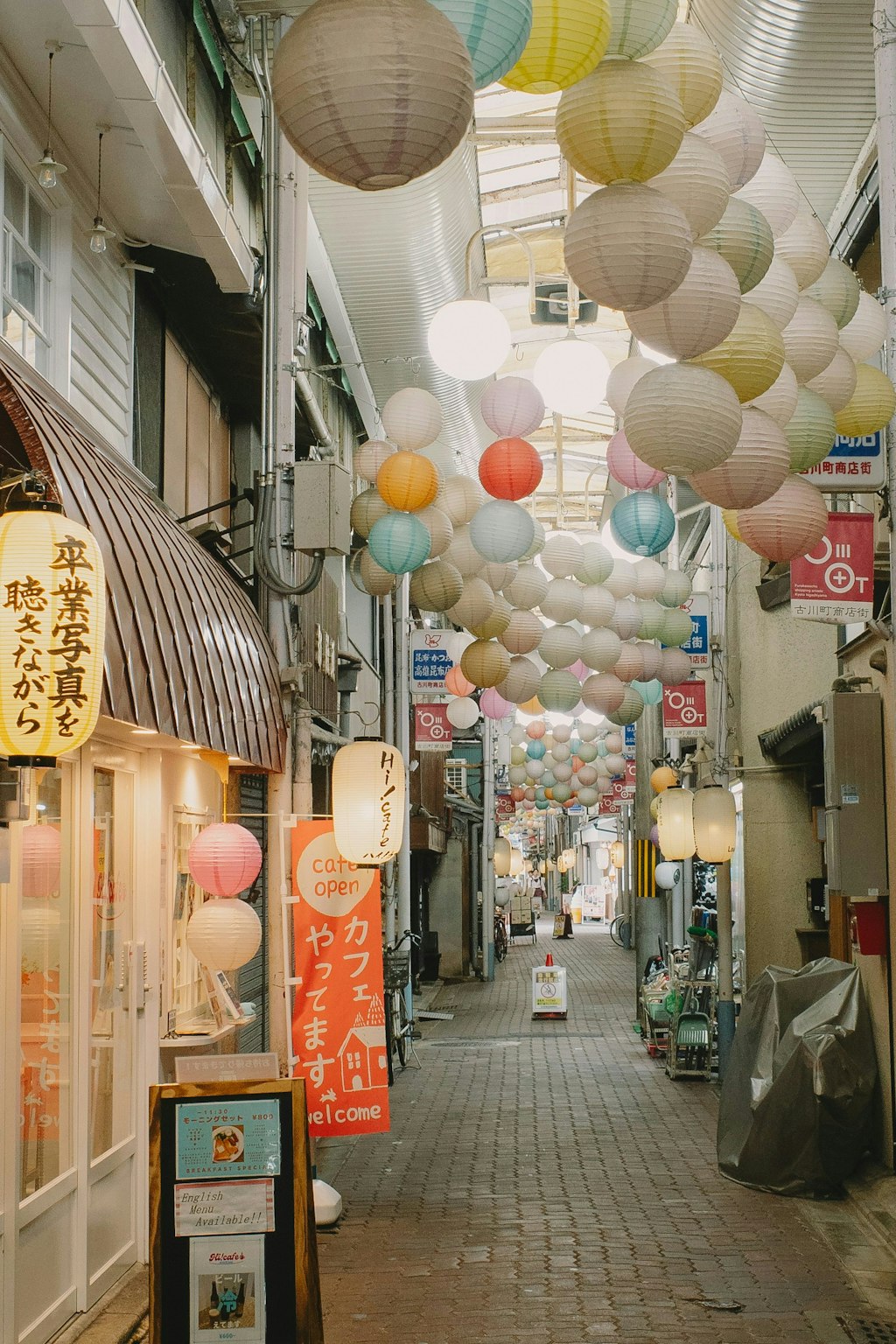 Lost for Words? How to Compliment the Charm of Photos | Knowledge #357 | cizucu