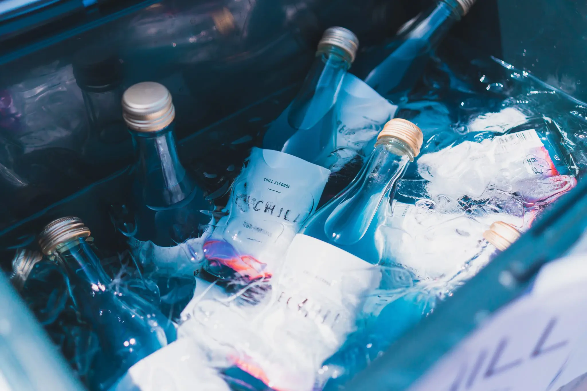 サウナは飲む時代！？日本初のCBDアルコール飲料BECHILL（ビーチル）をレポート！ | Chill+