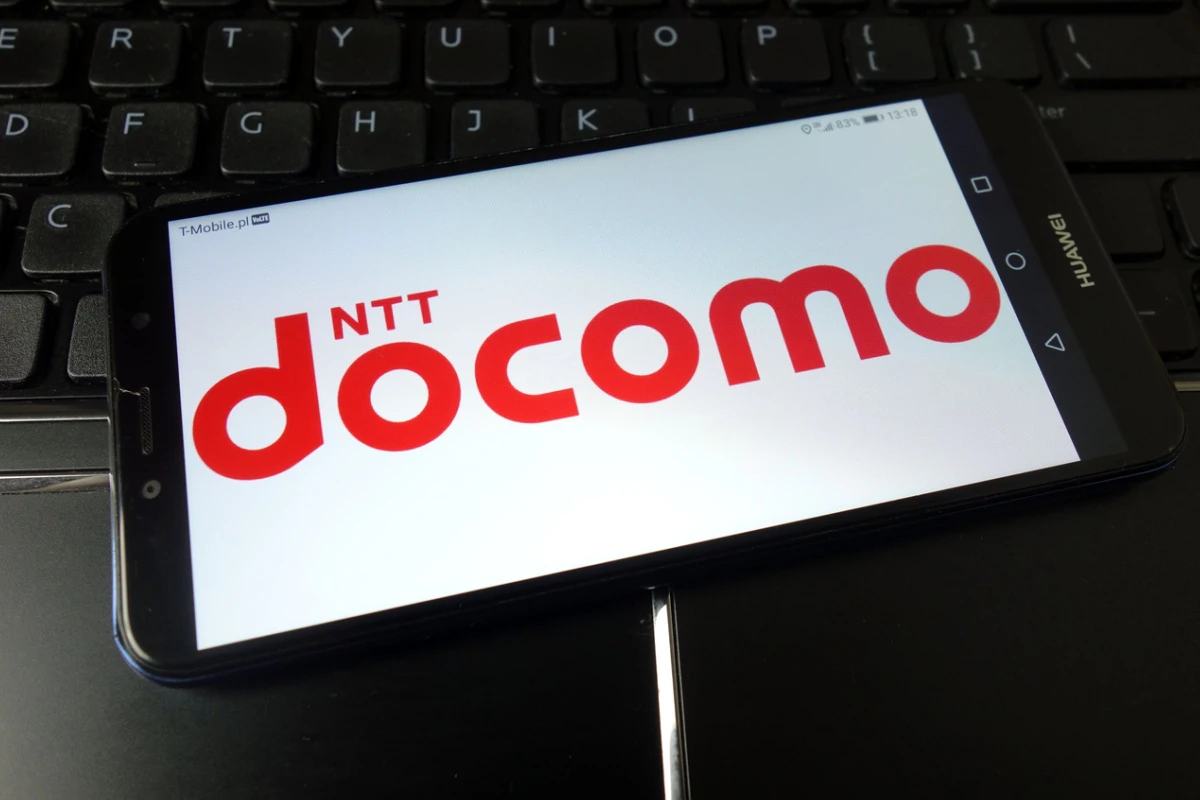 【NEWS】NTTドコモ、STEPNなど開発のFSLグループと提携 NFTマーケットにおける流通促進を検証 | Iolite（アイオライト）