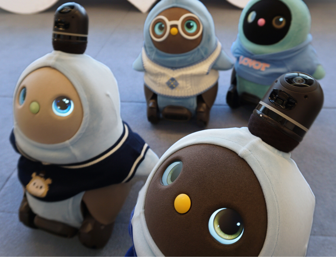 春はトーンオントーンで着こなしアップデート〜ブルー編〜【LOVOT HOT STYLE】