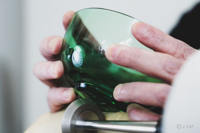 Cut Patterns Into an Edo Glass Matcha Bowl & Experience the Radiance of ...