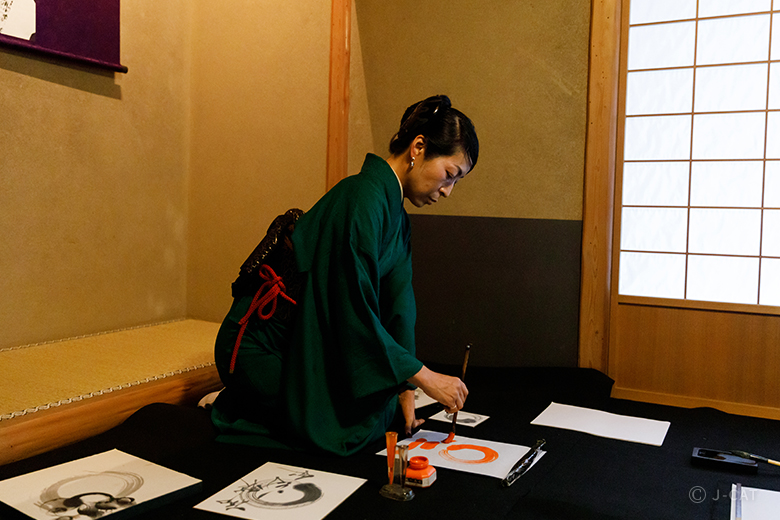 Private Calligraphy Lesson with a Master Calligrapher at a Kamakura ...