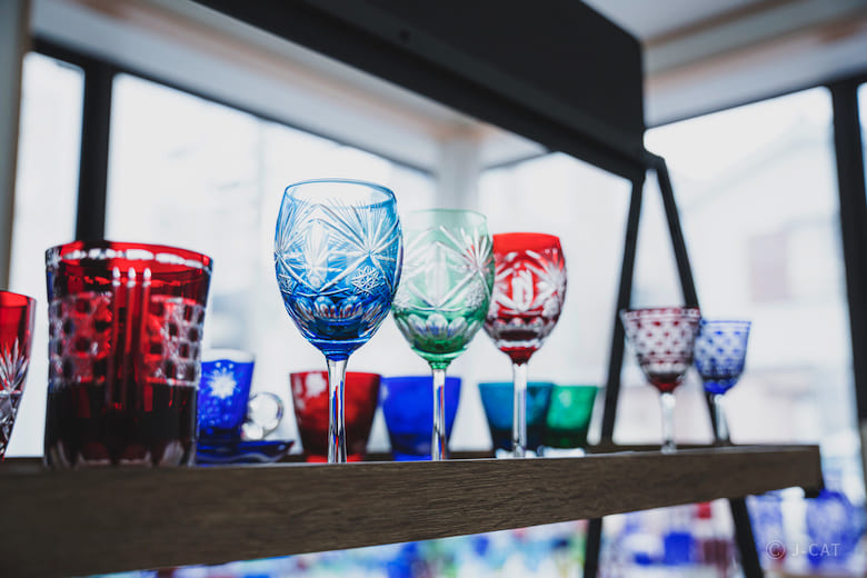 Cut Patterns Into an Edo Glass Matcha Bowl & Experience the Radiance of ...