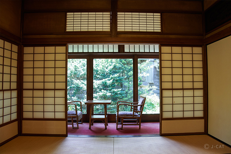 Dining on the Vegetarian Shojin Cuisine of Imperial Princesses at a ...