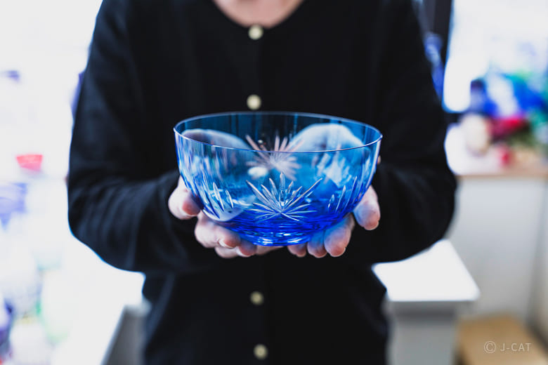 Cut Patterns Into an Edo Glass Matcha Bowl & Experience the Radiance of ...