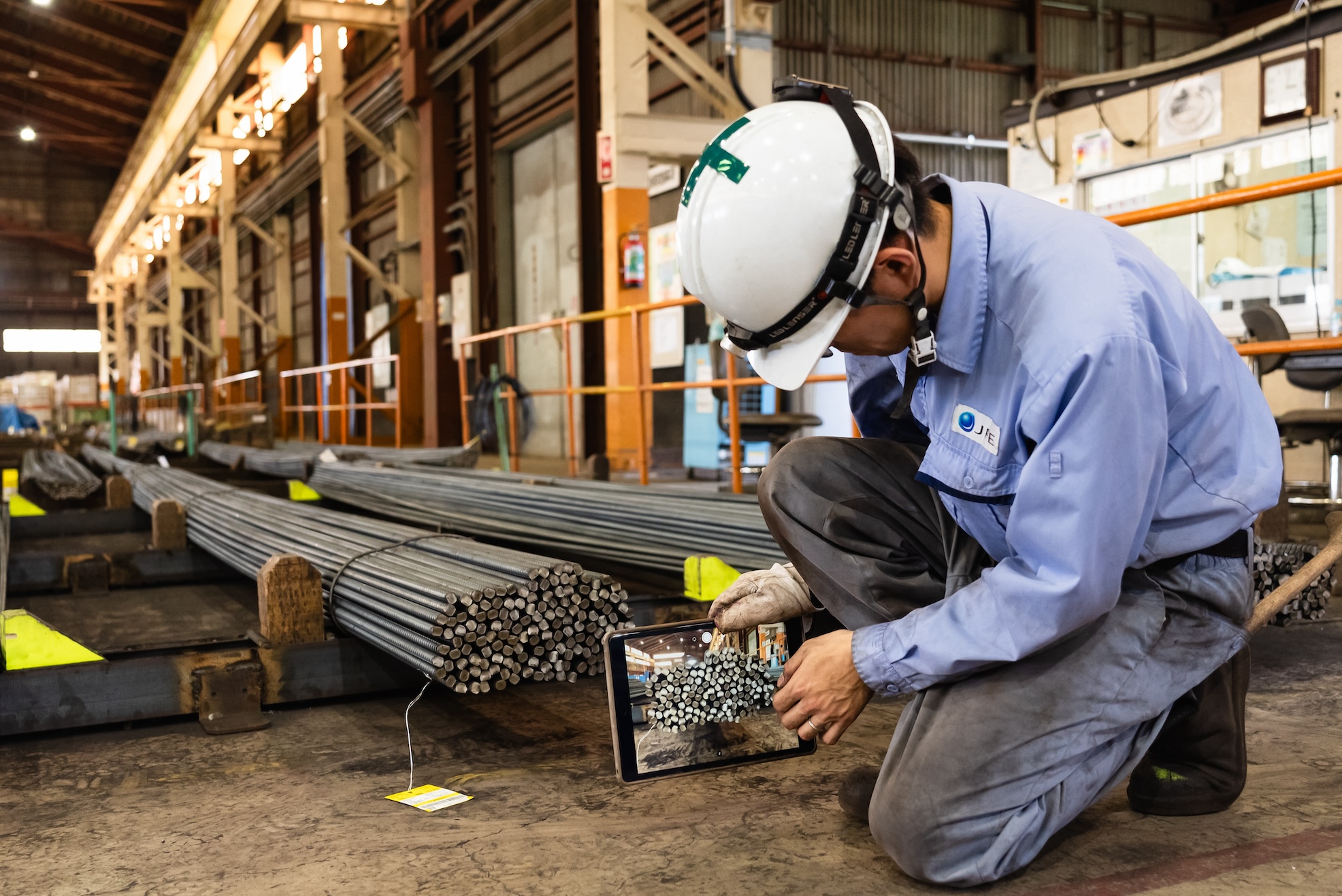 JFE条鋼がAI個数検査システム『カミナシ CountAI』を導入し、鋼材の員数確認作業時間を約1/10に効率化 | 株式会社カミナシ | コーポレートサイト