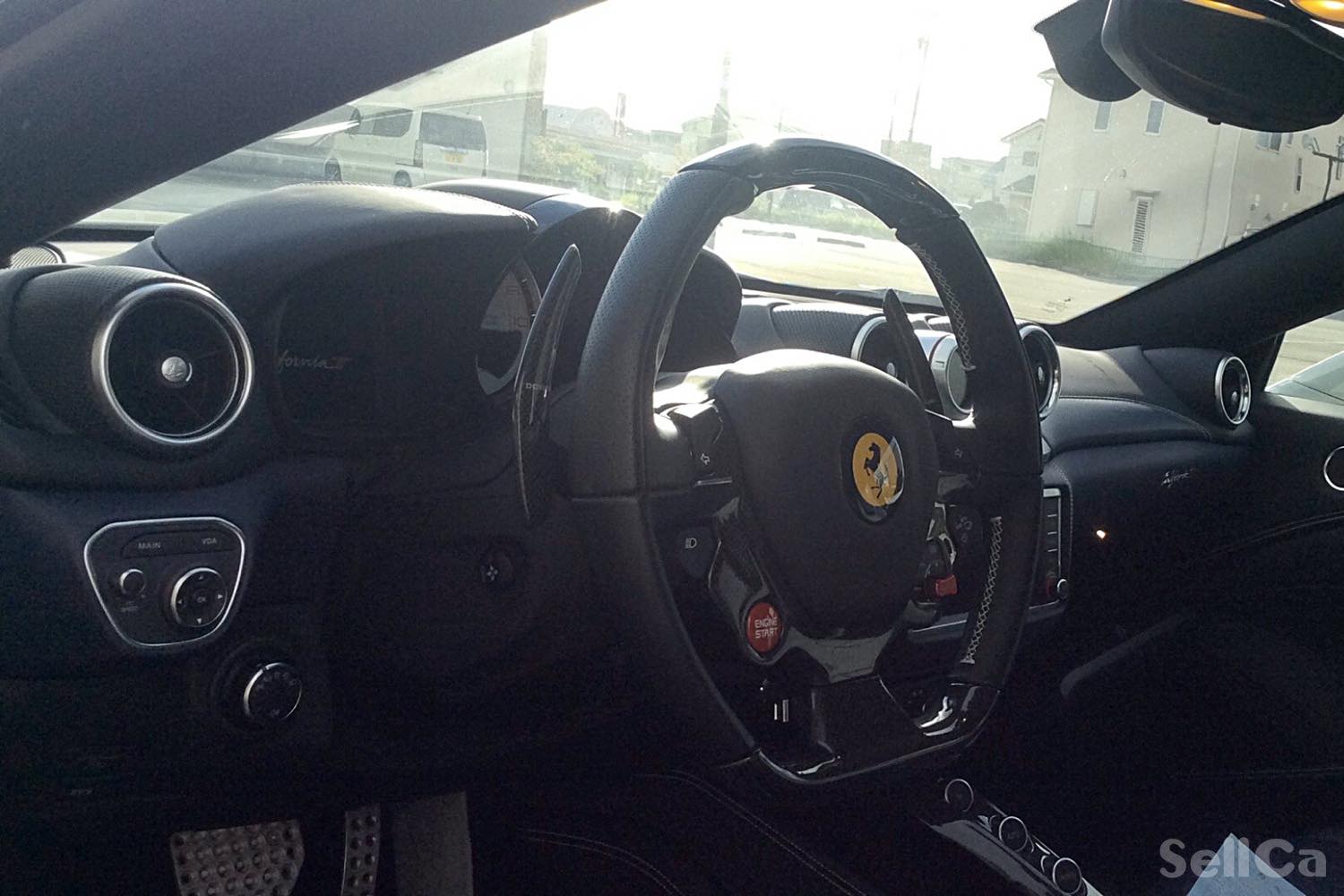 超高級スーパーカーの残価率はもはや年式も関係ない!? 高額買取車のリアル～フェラーリ編～ | 中古車を高く売るならセルカ(SellCa)