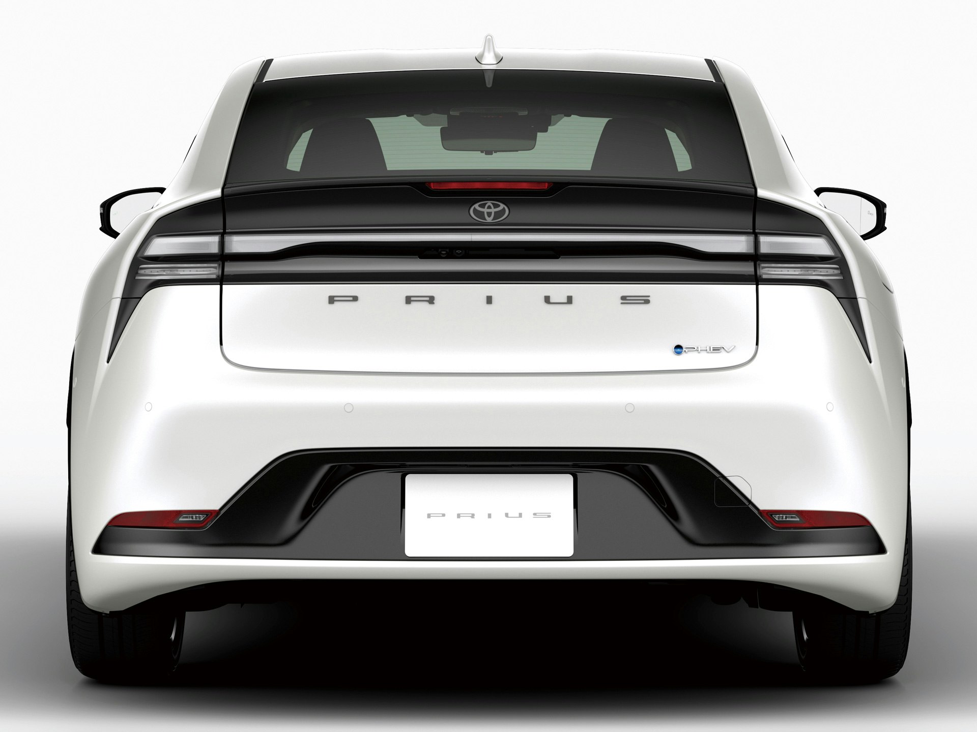 新型プリウスPHEVフルモデルチェンジでどう変わった？先代プリウスPHVとの比較も｜KINTO