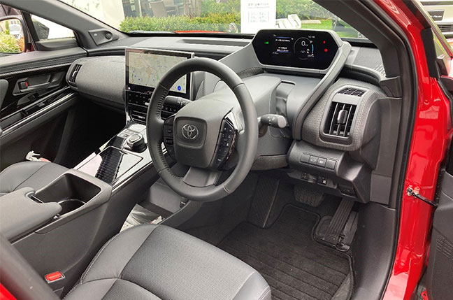 トヨタbZ4X試乗記…従来車ユーザーに違和感を持たせないクルマづくり｜コラム