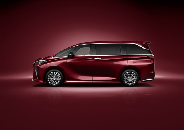 レクサス新型フラッグシップMPV「LM」発売後レビュー！何人乗り？｜KINTO