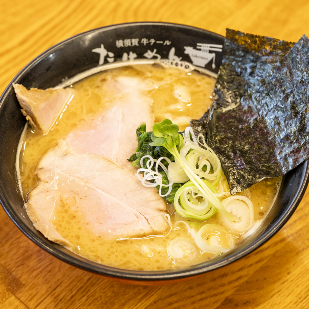 【横須賀】貝と牛骨の旨味が凝縮したWスープ 夫の想いを継ぐSUNGOの一杯｜地元良品JOURNEY-三浦半島篇-