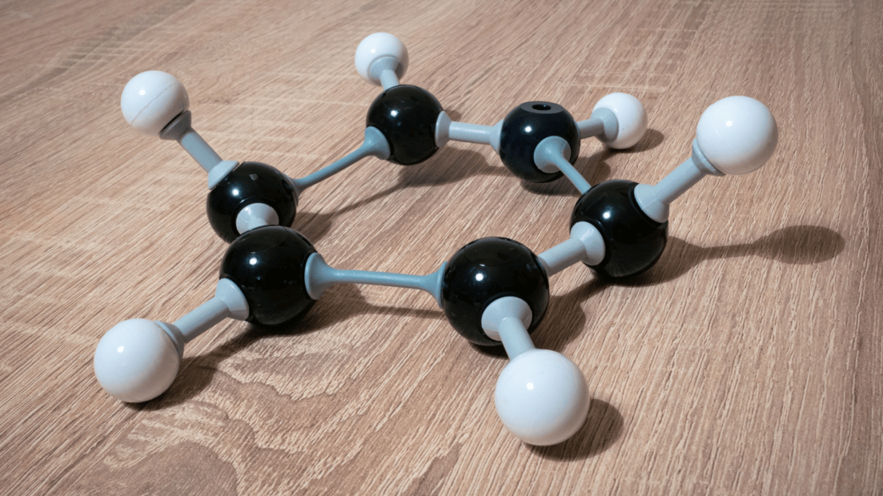 炭化水素系洗浄剤とは？基礎知識とメリット・デメリットについて解説 | オンライン展示会プラットフォームevort（エボルト）