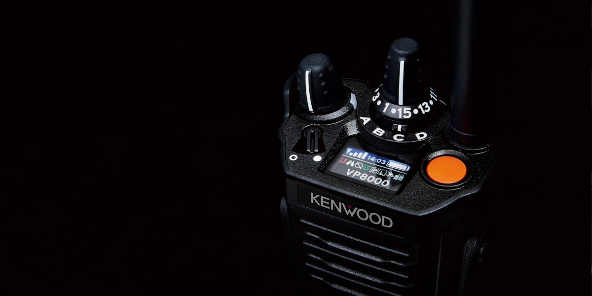 地域の安全を守る仕事を支える業務用無線機「VP8000」 | WORKS | JVCKENWOOD Design Corporation